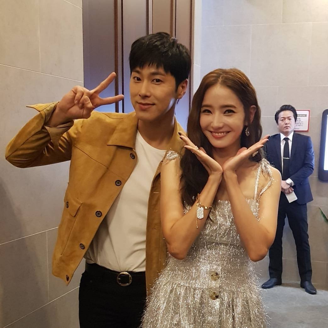 [PIC] 170920 Yunho sur l’Instagram de Han Chae Young | TVXQ France